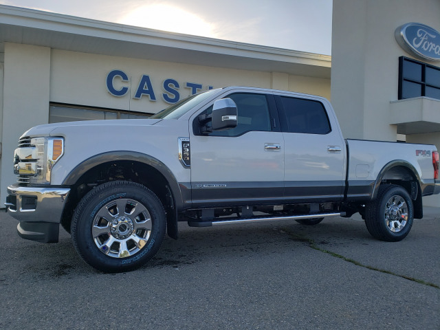 2019 Ford SuperDuty F-350 LARIAT Silver Spruce, 6.7L Power Stroke® V8 ...