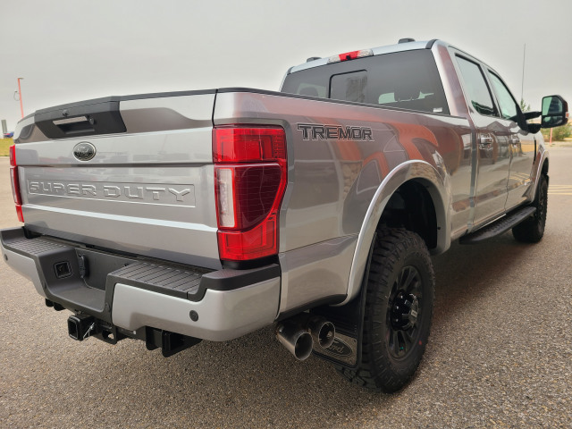 2020 Ford SuperDuty F-350 LARIAT Iconic Silver, 6.7L Power Stroke® V8 ...
