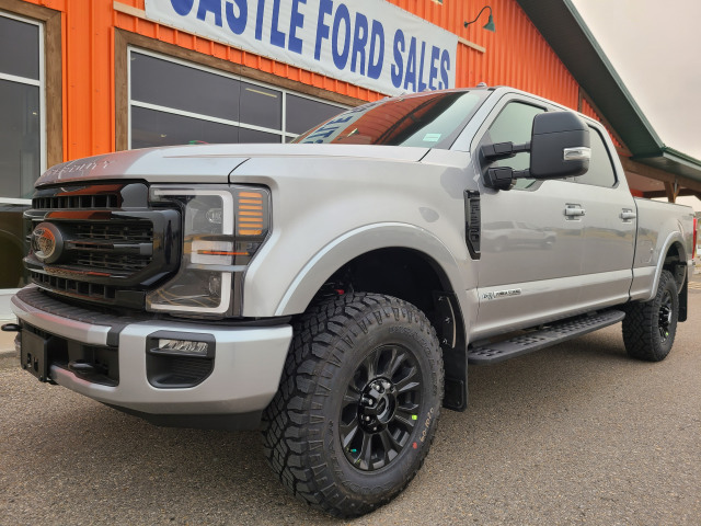 2020 Ford SuperDuty F-350 LARIAT Iconic Silver, 6.7L Power Stroke® V8 ...